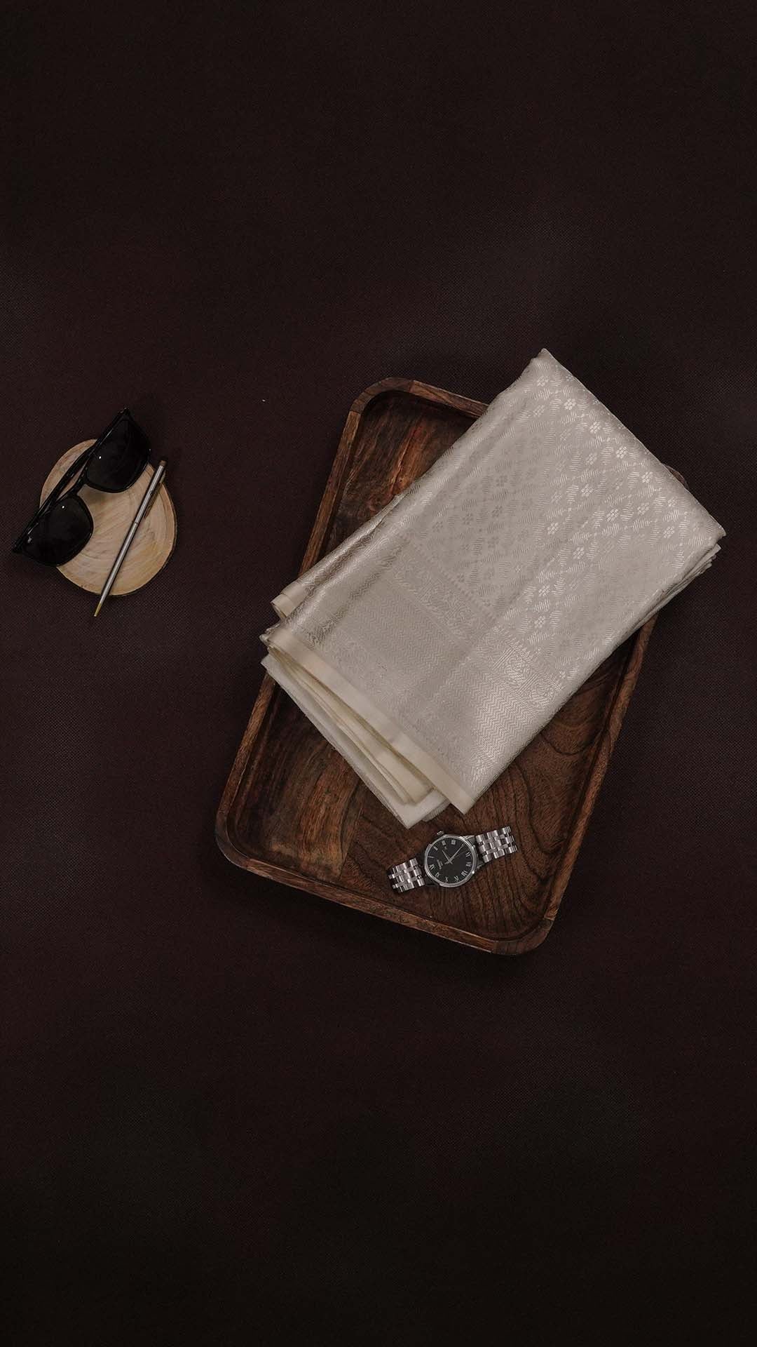 Cream Dhoti & Kanduva – Vaarahi silks