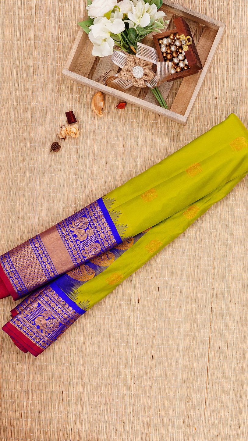 Top 10 Banaras Saree Designs for Weddings & Festivals | Vaarahi Silks ...